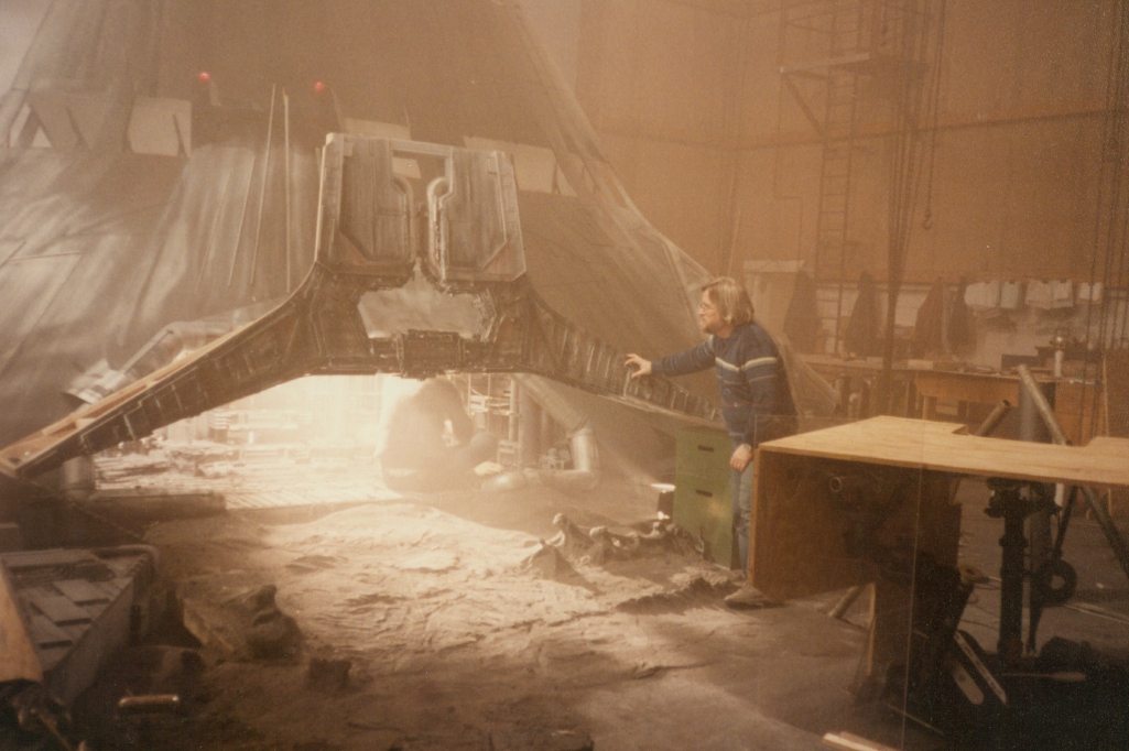 Aliens- Atmosphere Processor Model Ref? | Page 2 | RPF Costume and Prop Maker Community